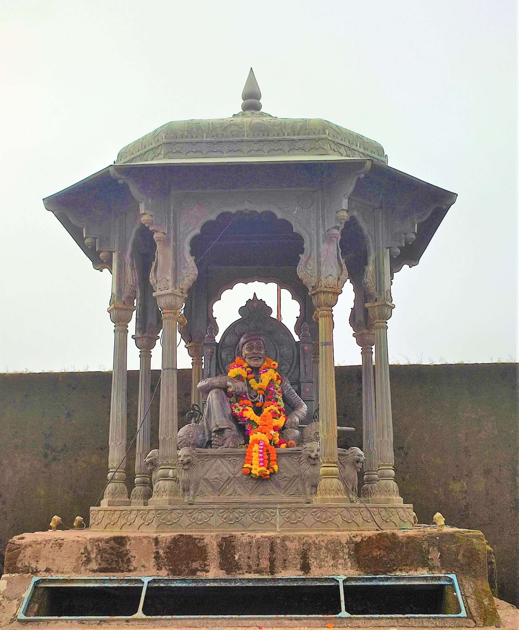 Raigad Fort-How To Reach Raigad Fort - Travel Twilight