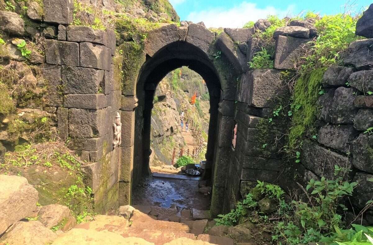 Ratangad Fort Trek (Bhandardara) : Everything You Need To Know - Travel ...